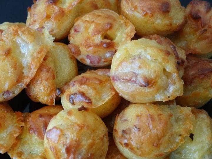 Bouchées aux Lardons Fumés et au Comté - Recettes Faciles