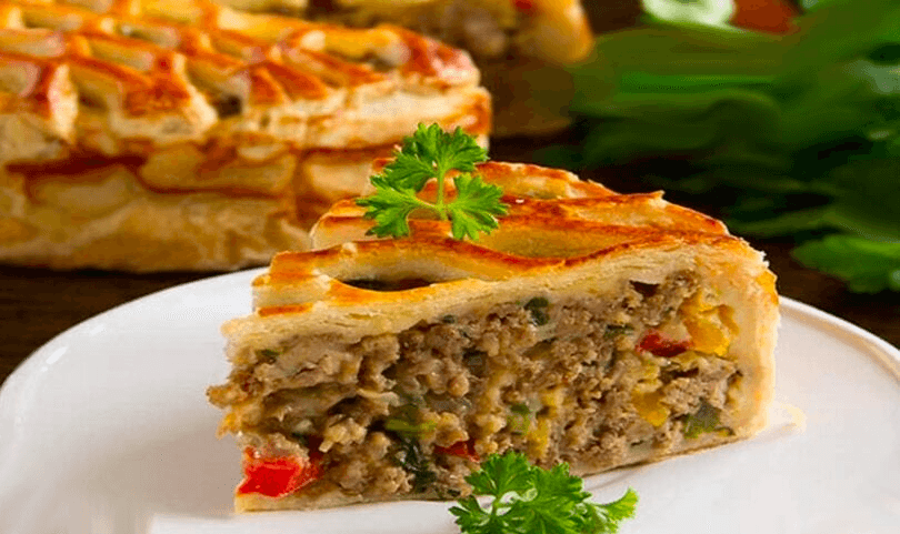 Tourte Croustillante à la Viande Hachée - Recettes Faciles
